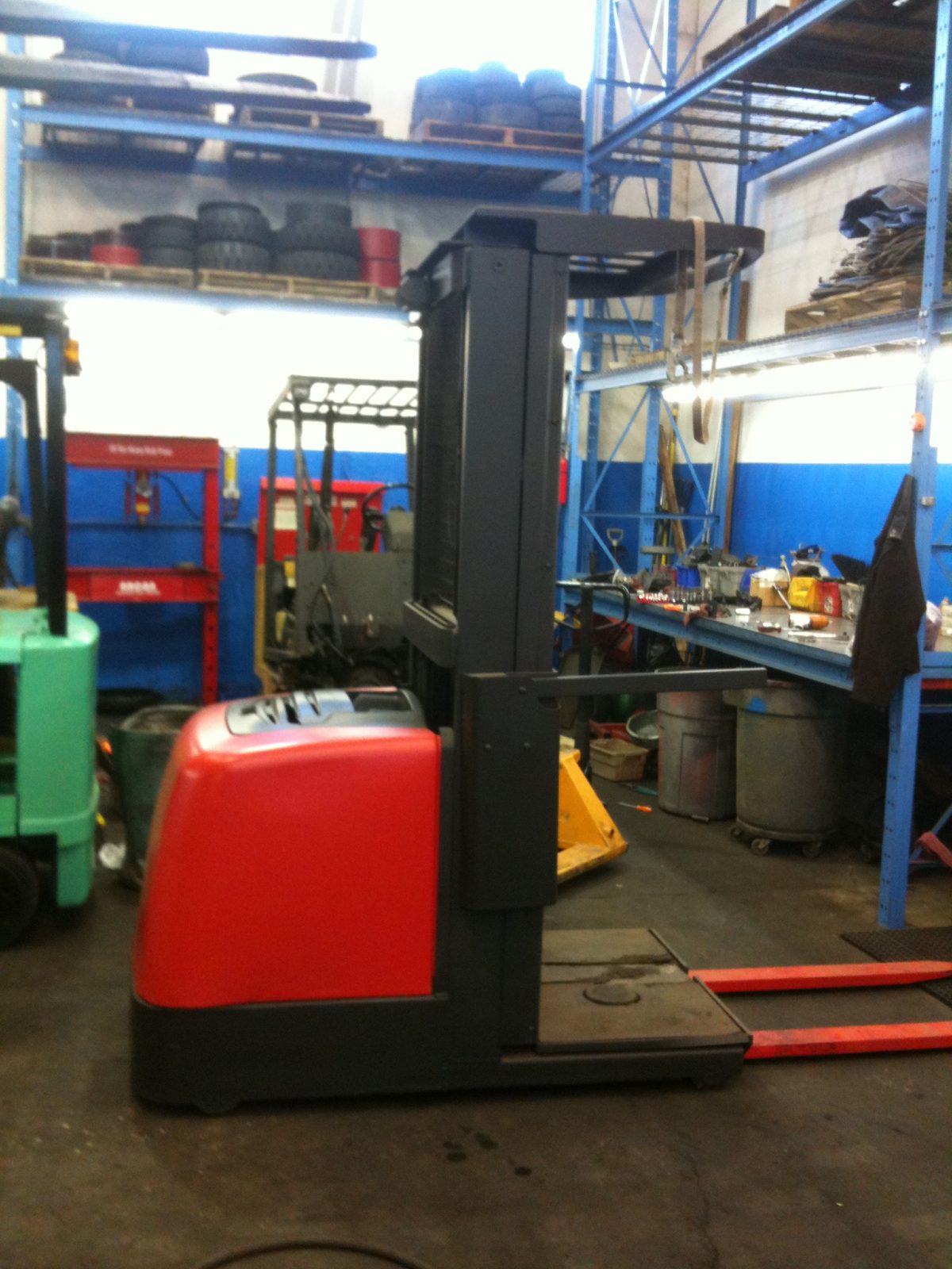 Forklift #1 - United Handling Equipment LLC